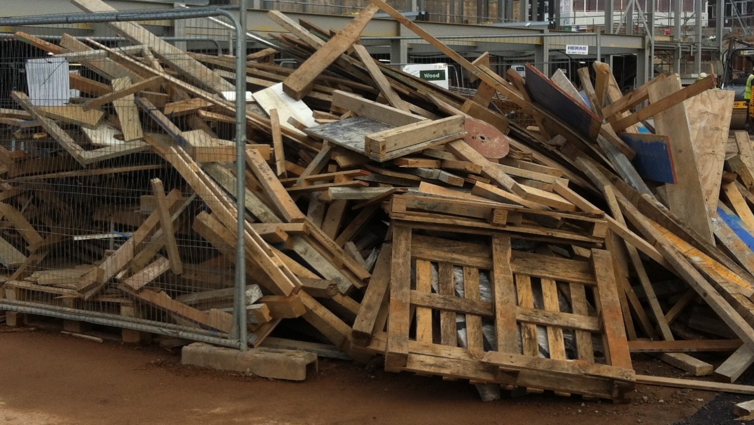 What new guidance means for dealing with waste wood | Journals | RICS